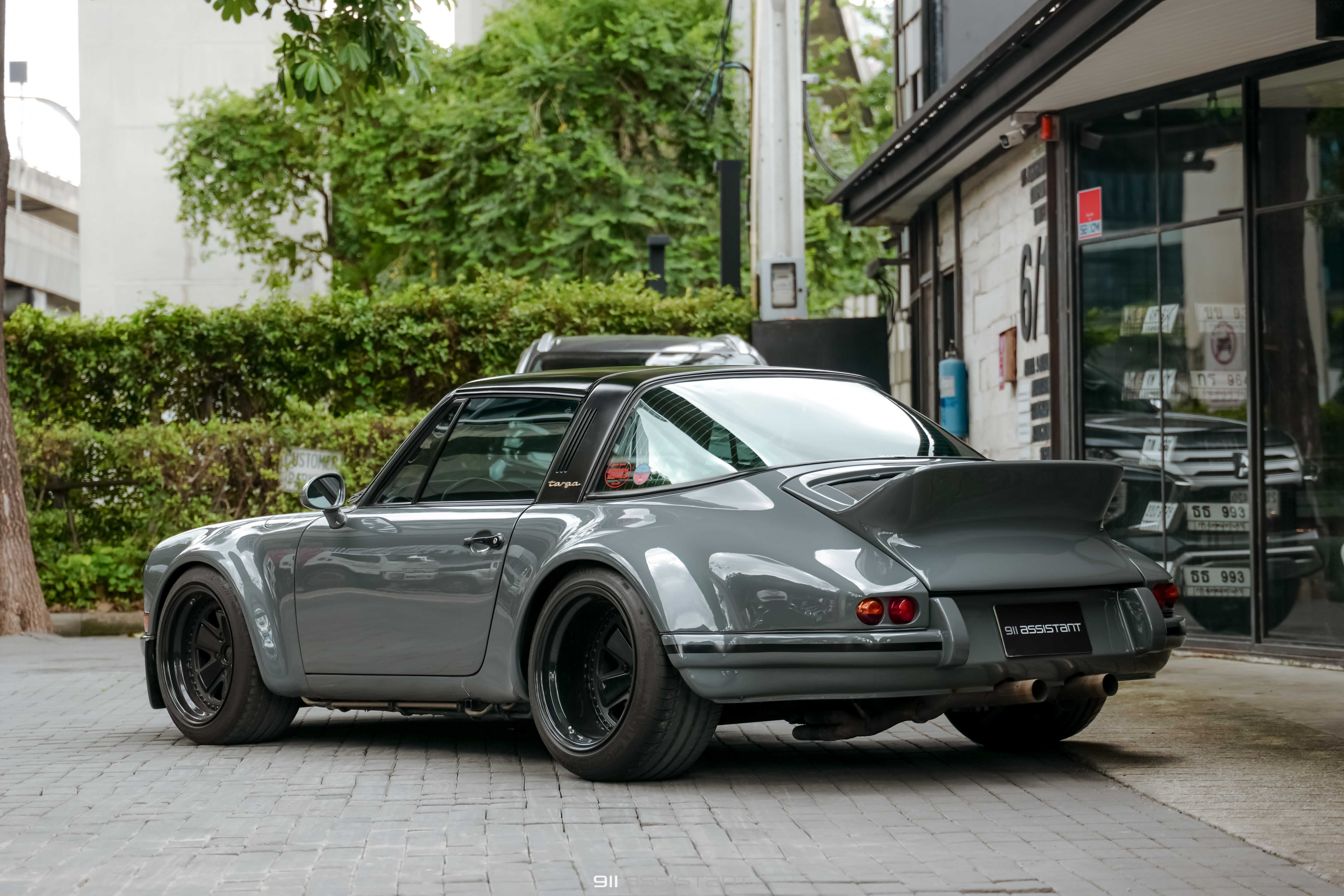 Porsche 911 Targa RWB - 911 Assistant